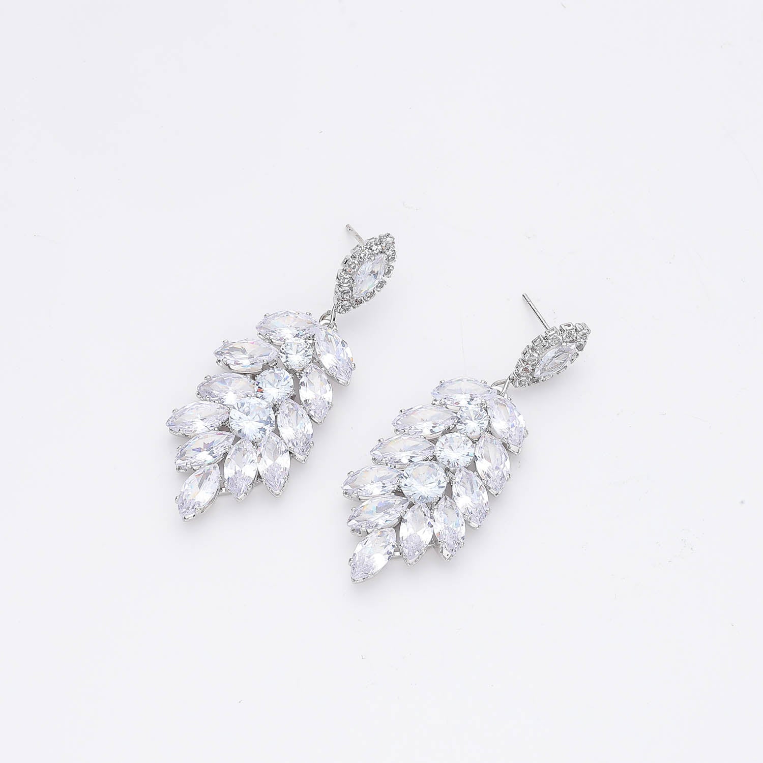 LARGOS / CUELGA RACIMO MARGISES MEDIANOS TUPIDO / PLATA – My Store